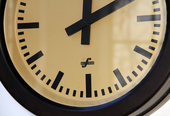 Elfema Factory Clock 1950's Bakelite