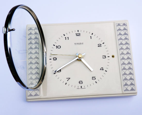 Kienzle Automatic Ceramic Kitchen Clock Germany 1960